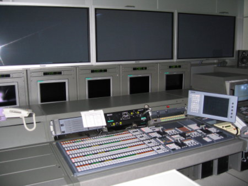 Console desk - Hatch-back type - Jaunty-Fabricator Ent. Ind. Co., Ltd.